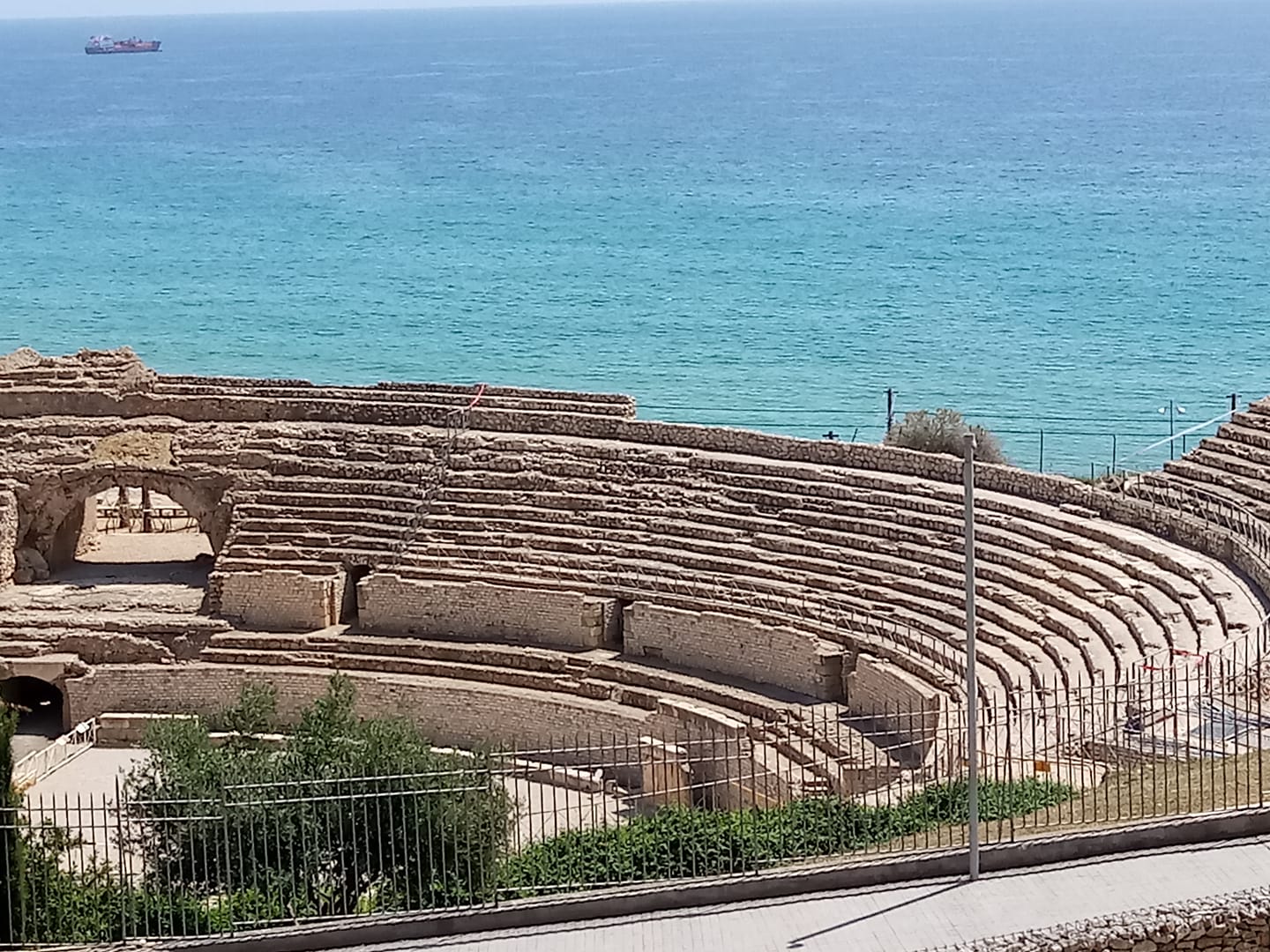Amphithéâtre de Tarragone - La cavéa et les vomitoires - Jean-Marie ...
