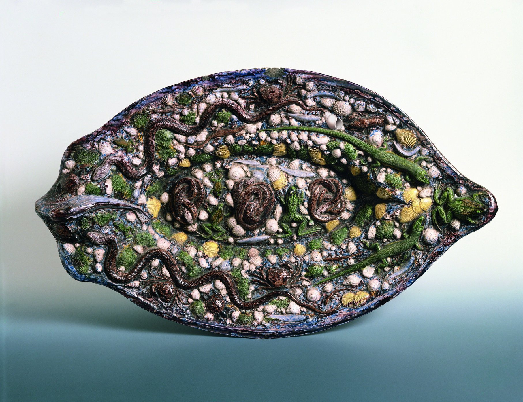 Bernard Palissy, Plat à décor de rustiques figulines, fin du XVIe ...