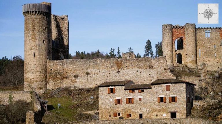 Le château de Rochebaron à Bas-en-Basset - Jean-Marie Borghino