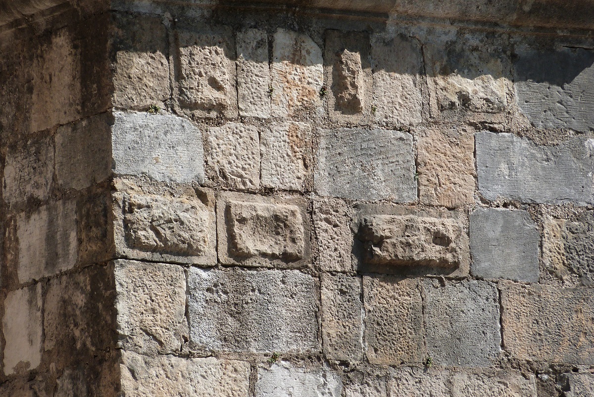 Pierre à Bossage - Jean-Marie Borghino